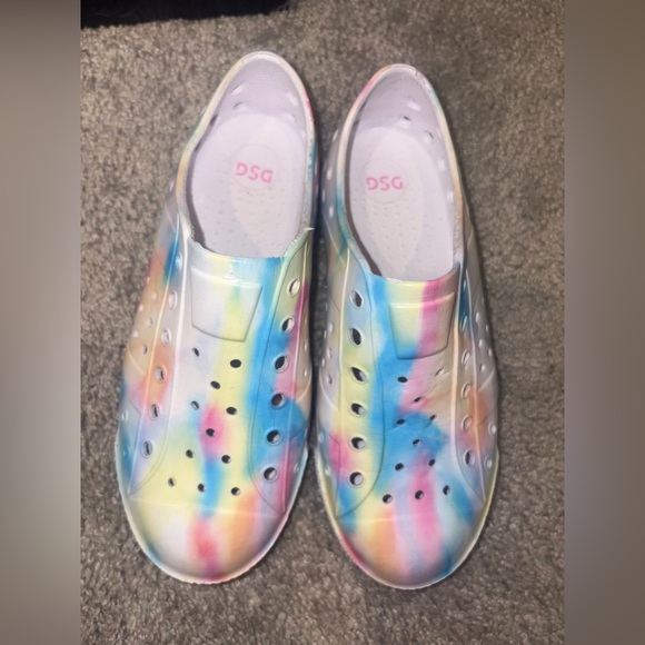 DSG | Shoes | Dsg Blue And Pink Slipon Sneakers With Whimsical Design ...